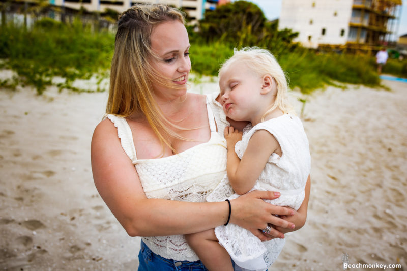 Family photo shoot in North Myrtle Beach with Kelly's family